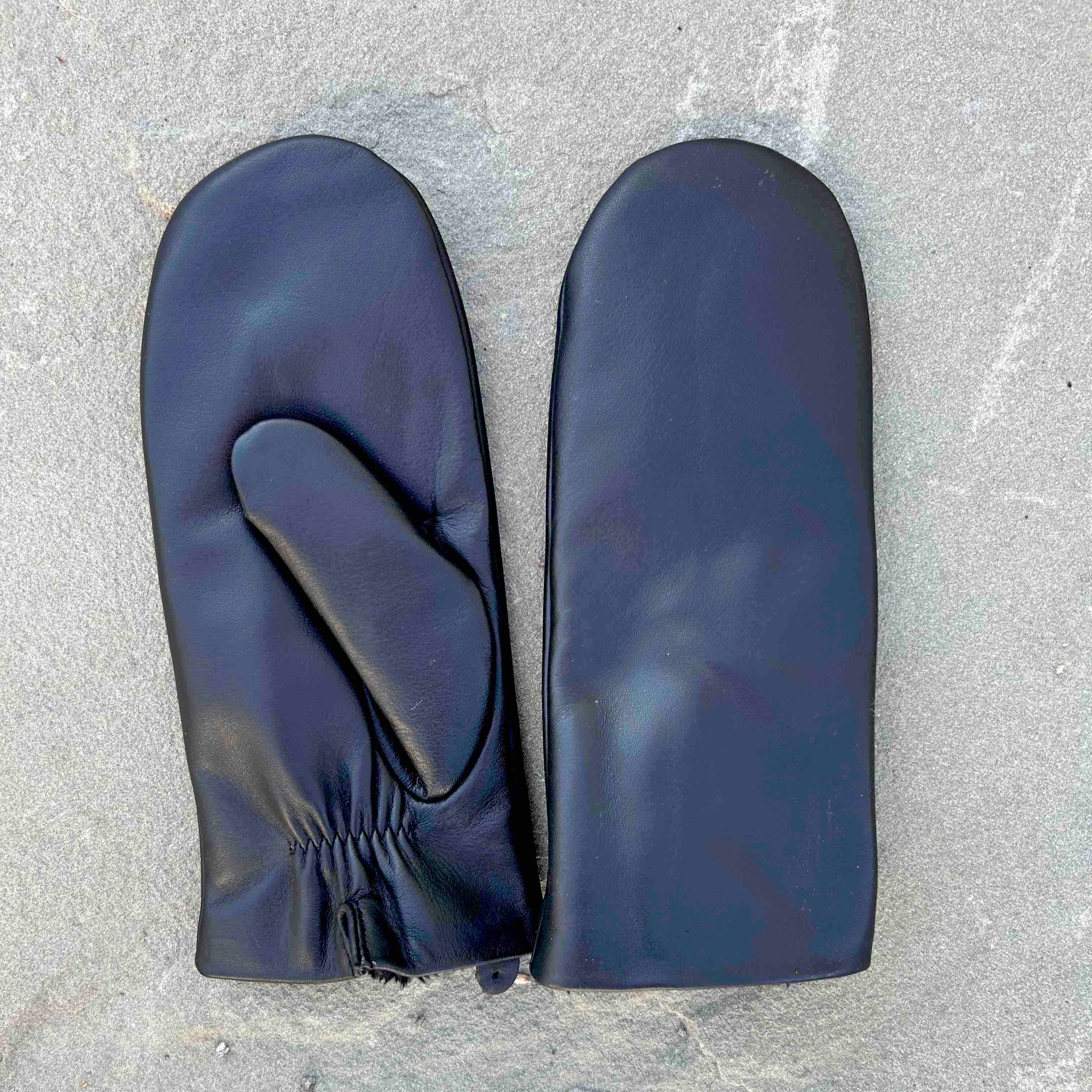 All-Leather Mitten in Black – Namakan Goods